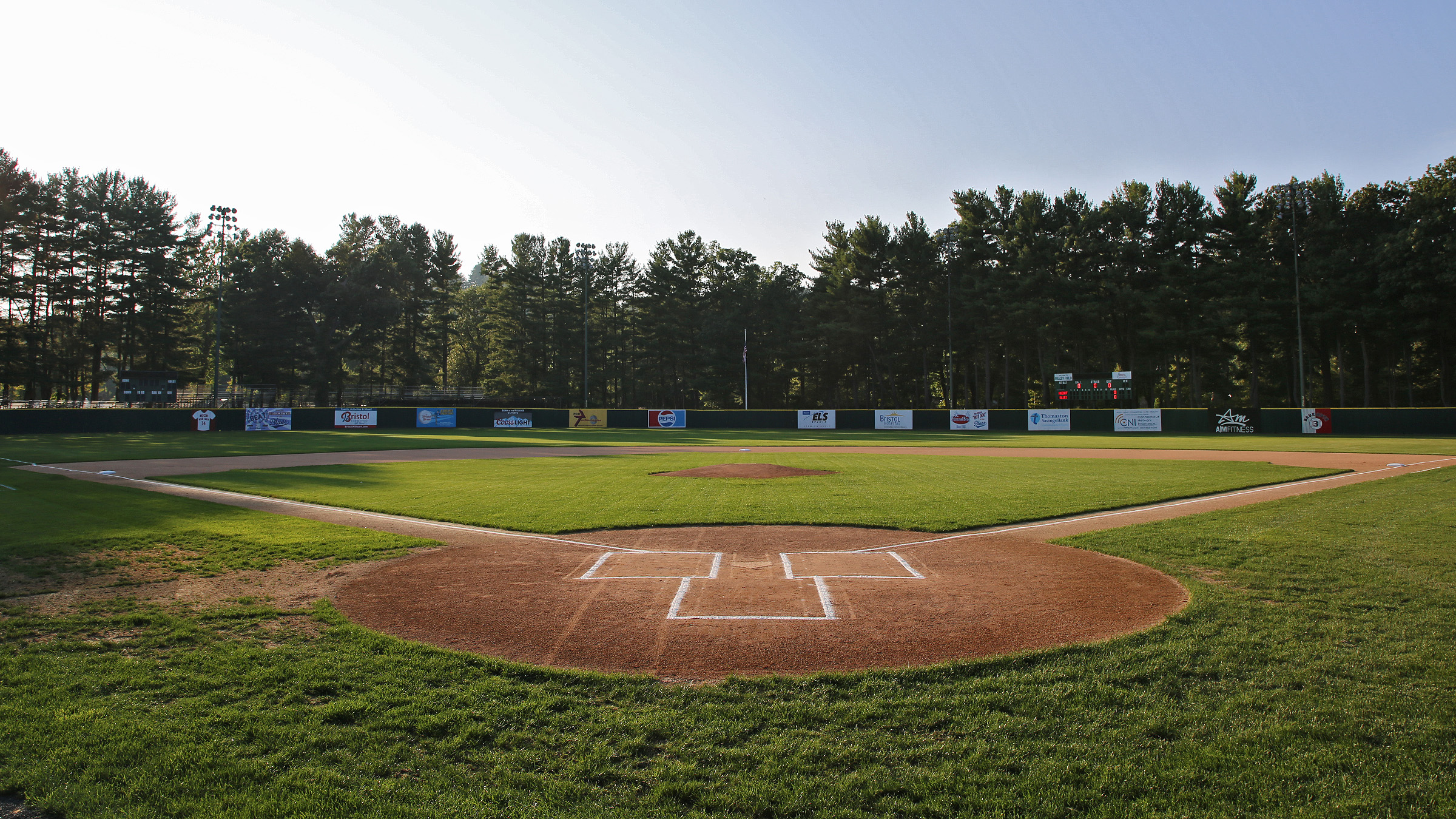 May 25th Opening Day at Muzzy Field – Greater Hartford Twilight ...